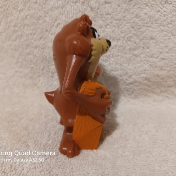 Warner Bros. | Other | Vintage Looney Tunes Taz Movable Arm Figurine | Poshmark